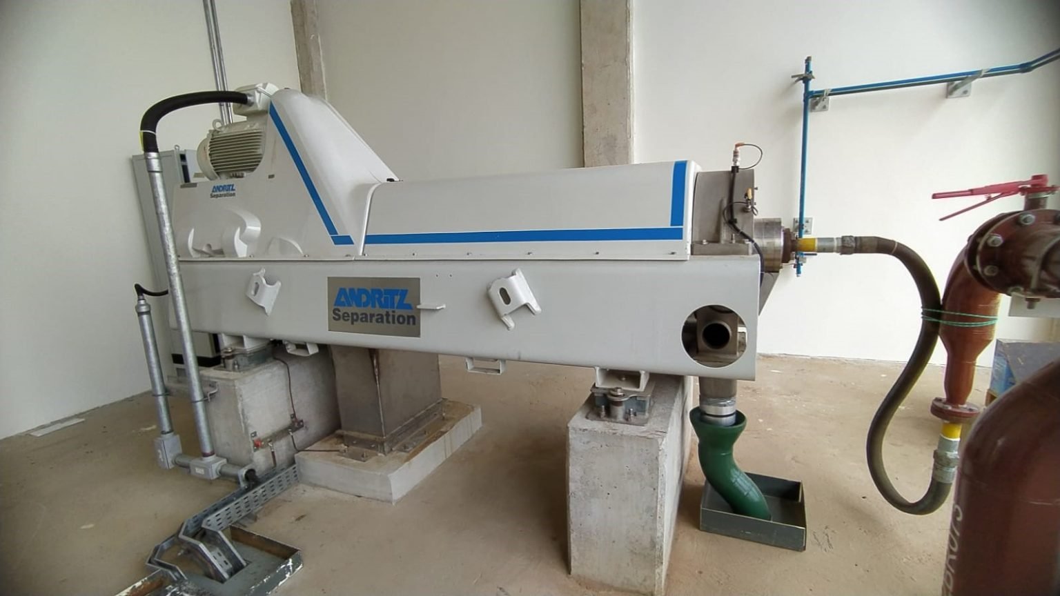 Desidratação e secagem de lodo - Reditech Automation | DW